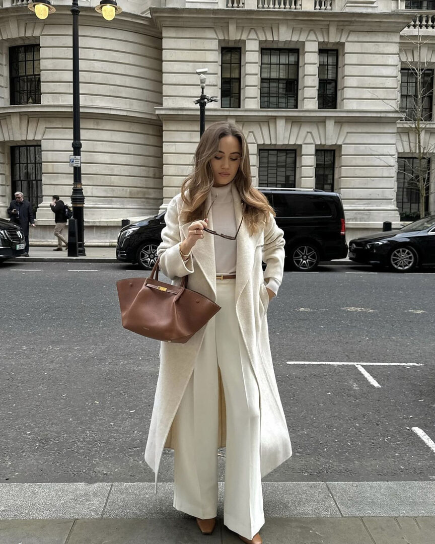 Demure Girl – что это такое и как его носить осенью 2024 - Я Покупаю